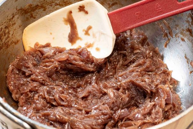 HOW TO MAKE INDIAN ONION PASTES - The Westcoaster