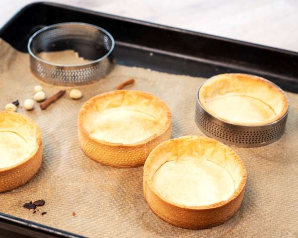 How to use perforated tart rings - The Westcoaster
