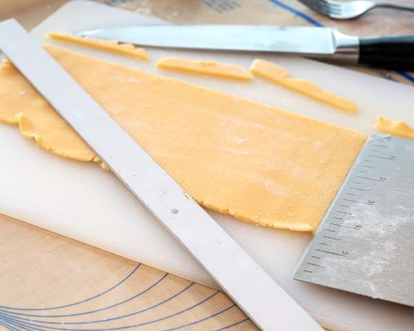 How to use perforated tart rings - The Westcoaster