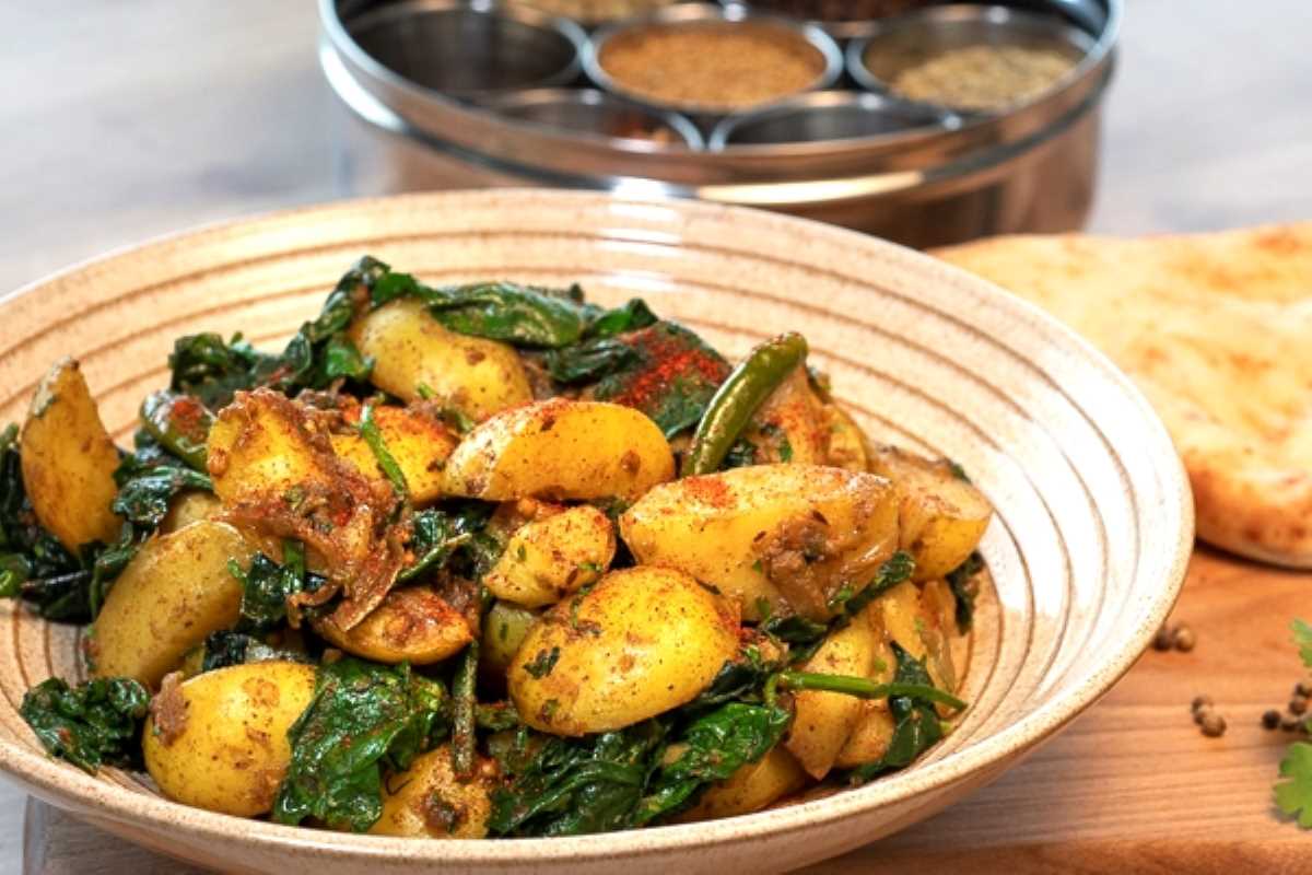 Easy Potato And Spinach Curry. - The Westcoaster