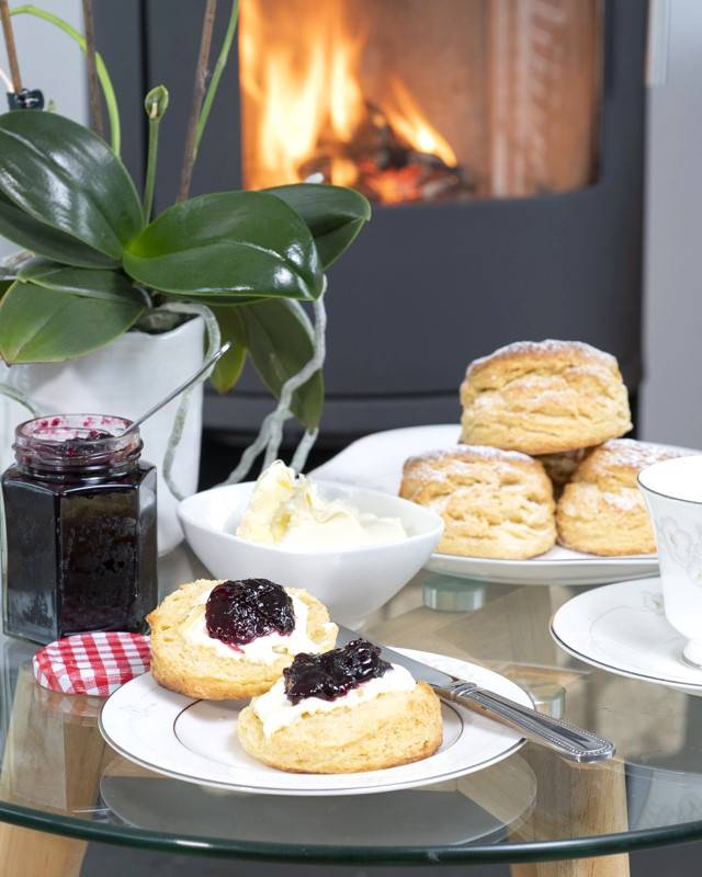 Baking Simple Scones, Everything you Need to Know, 4 Recipes
